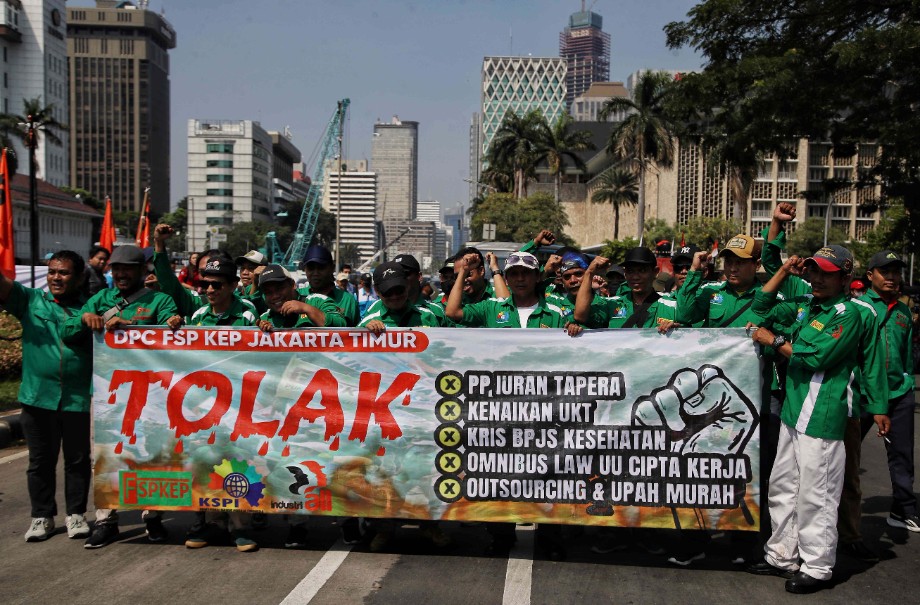 Ramai-ramai Menolak Beban Tapera Ramai-ramai Menolak Beban Tapera